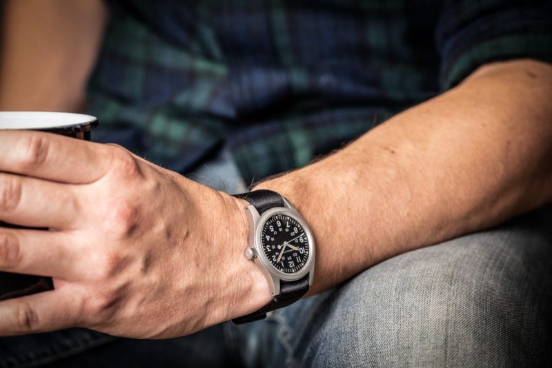 Hamilton Khaki Field Mechanical Hand Wind - Watch Clicker