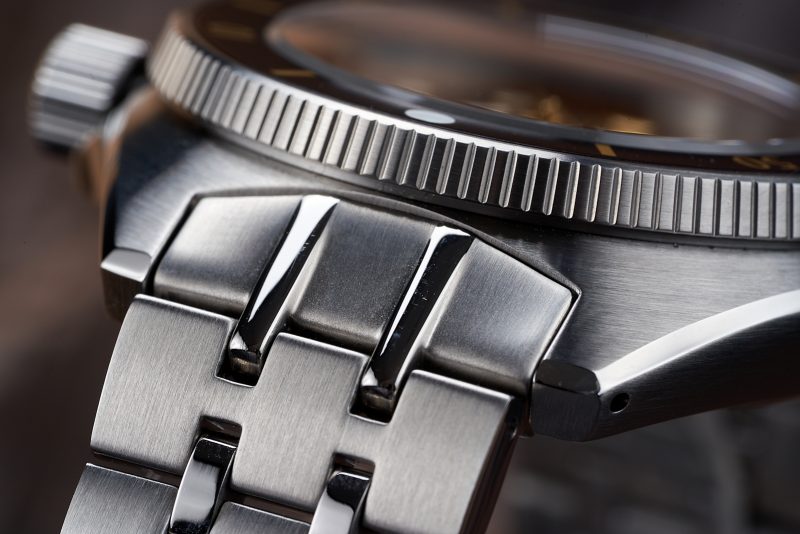 Raven Solitude Worn & Wound LE 40mm Review - Watch Clicker
