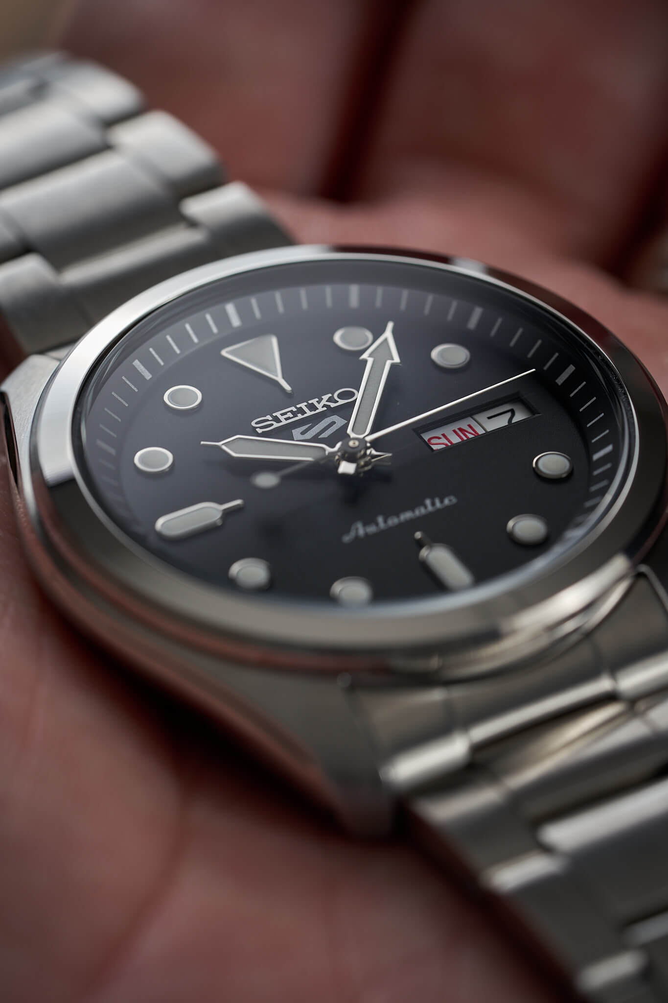 Seiko 5 SRPE55 40mm Fixed Bezel Review - Watch Clicker