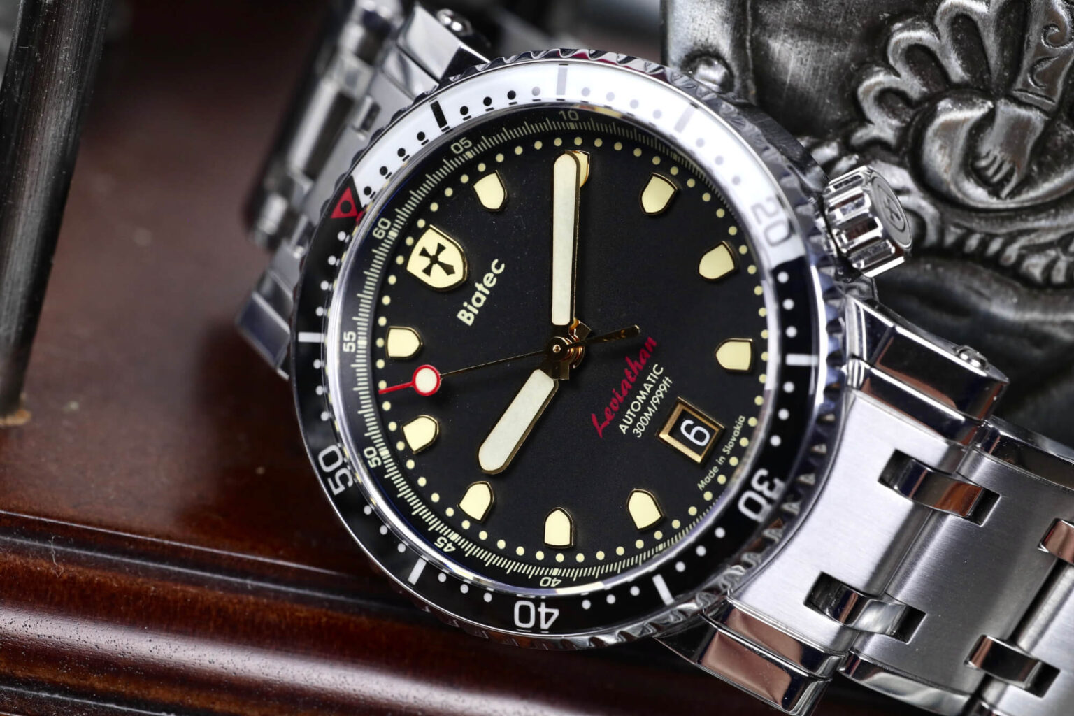Biatec Leviathan 40mm Dive Watch Review - Watch Clicker