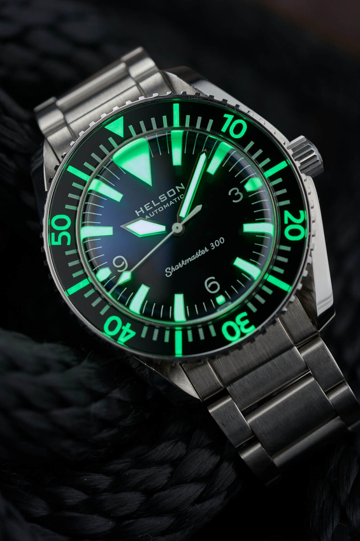 Helson Sharkmaster 300 Review - Watch Clicker