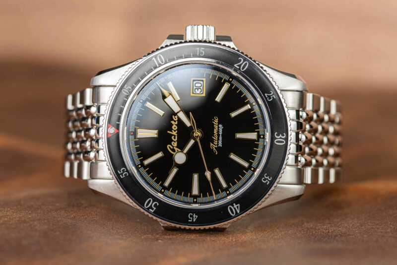 Geckota G-02 Gilt Dial Dive Watch Review - Watch Clicker
