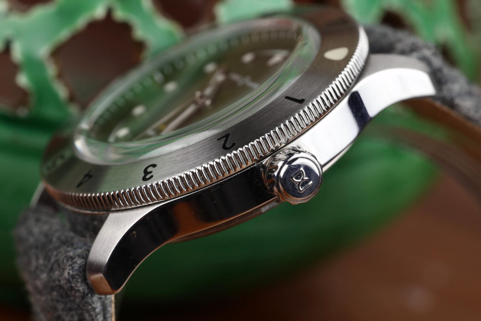 James and Muriel Proteus 40mm Review - Watch Clicker