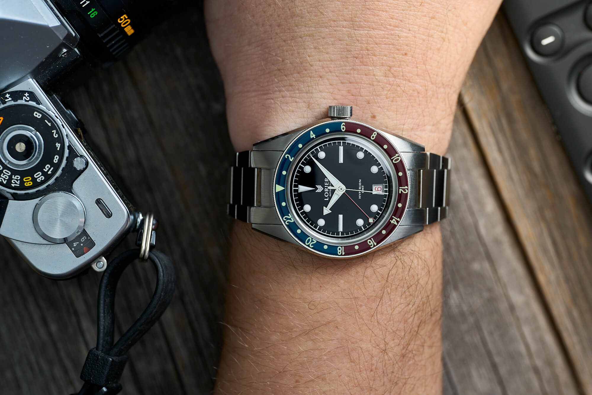 Lorier Hyperion 38mm GMT Review - Watch Clicker