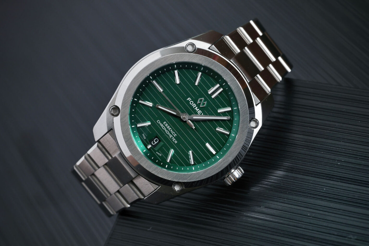 Formex Essence ThirtyNine Review 39mm - Watch Clicker