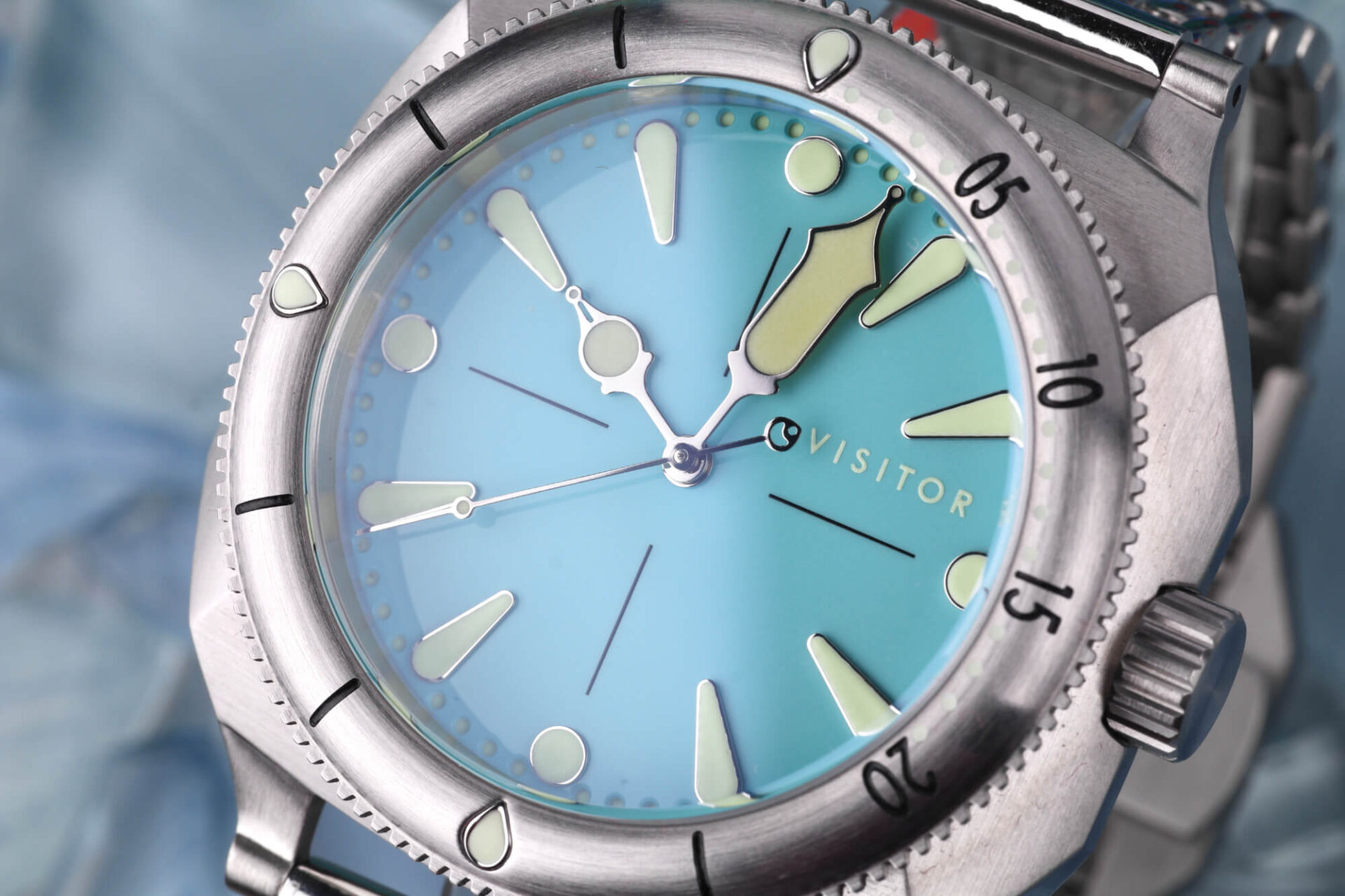 Visitor Duneshore Shallows Review 44mm - Watch Clicker