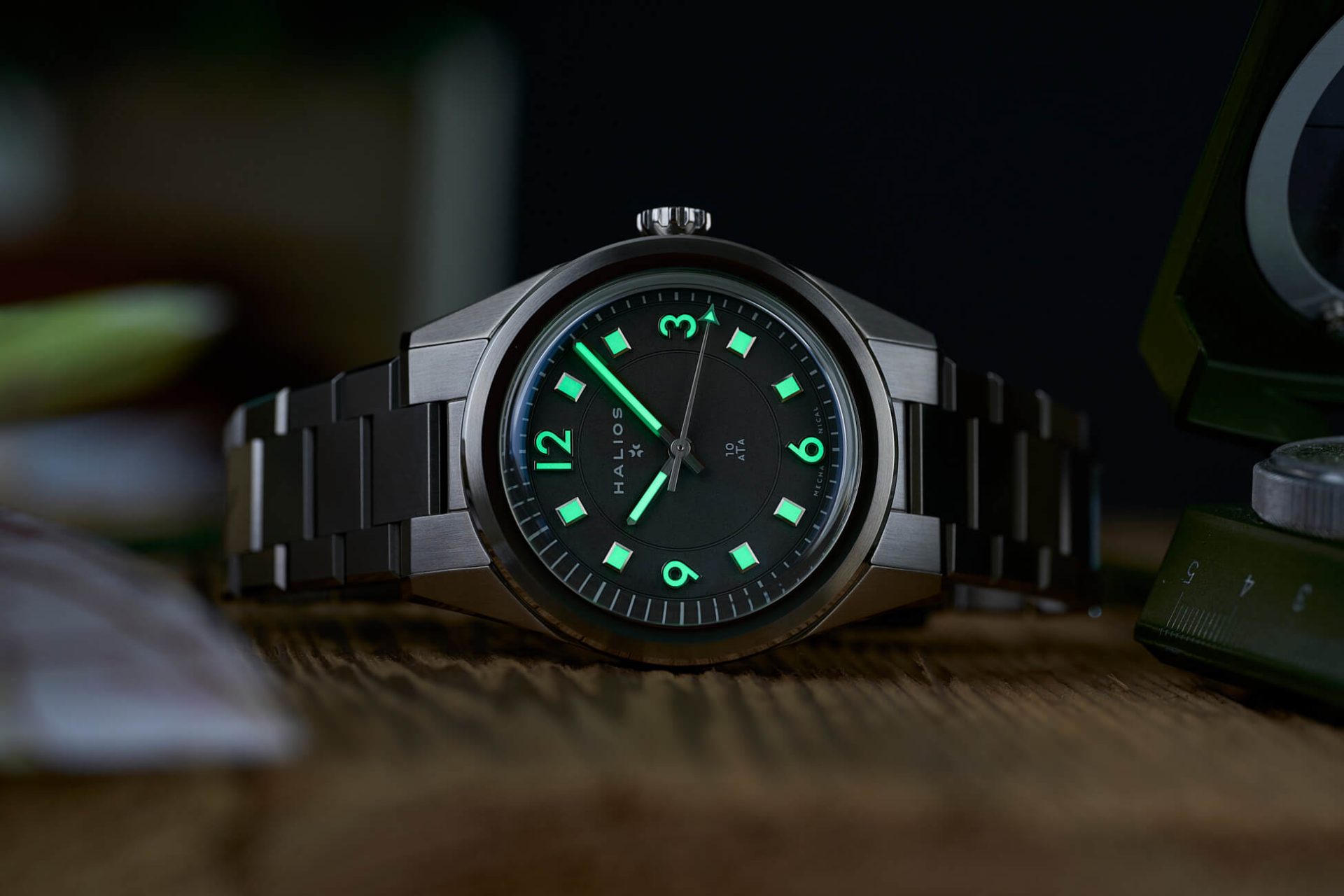 Halios Universa 38mm Review - Watch Clicker