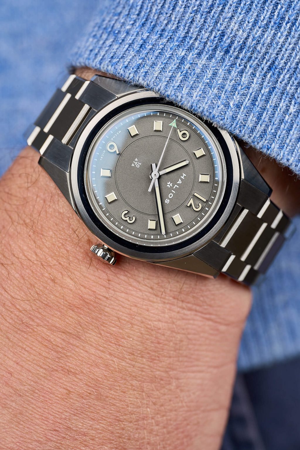 Halios Universa 38mm Review - Watch Clicker