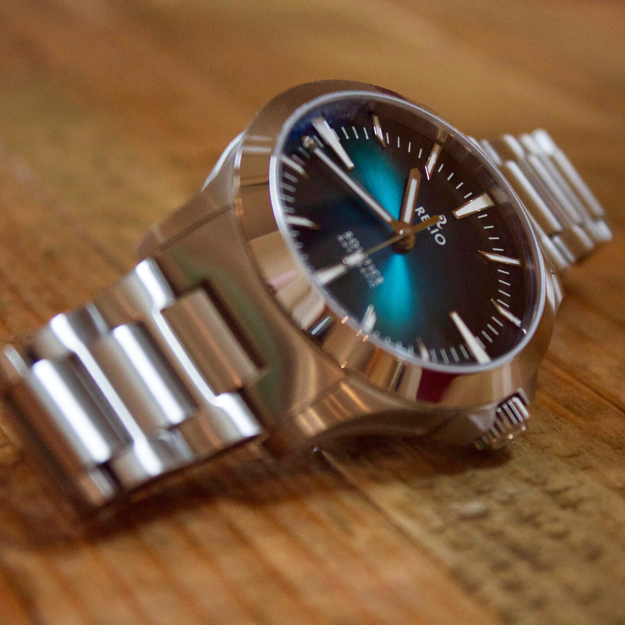 Relio Solstice 38mm Review - Watch Clicker