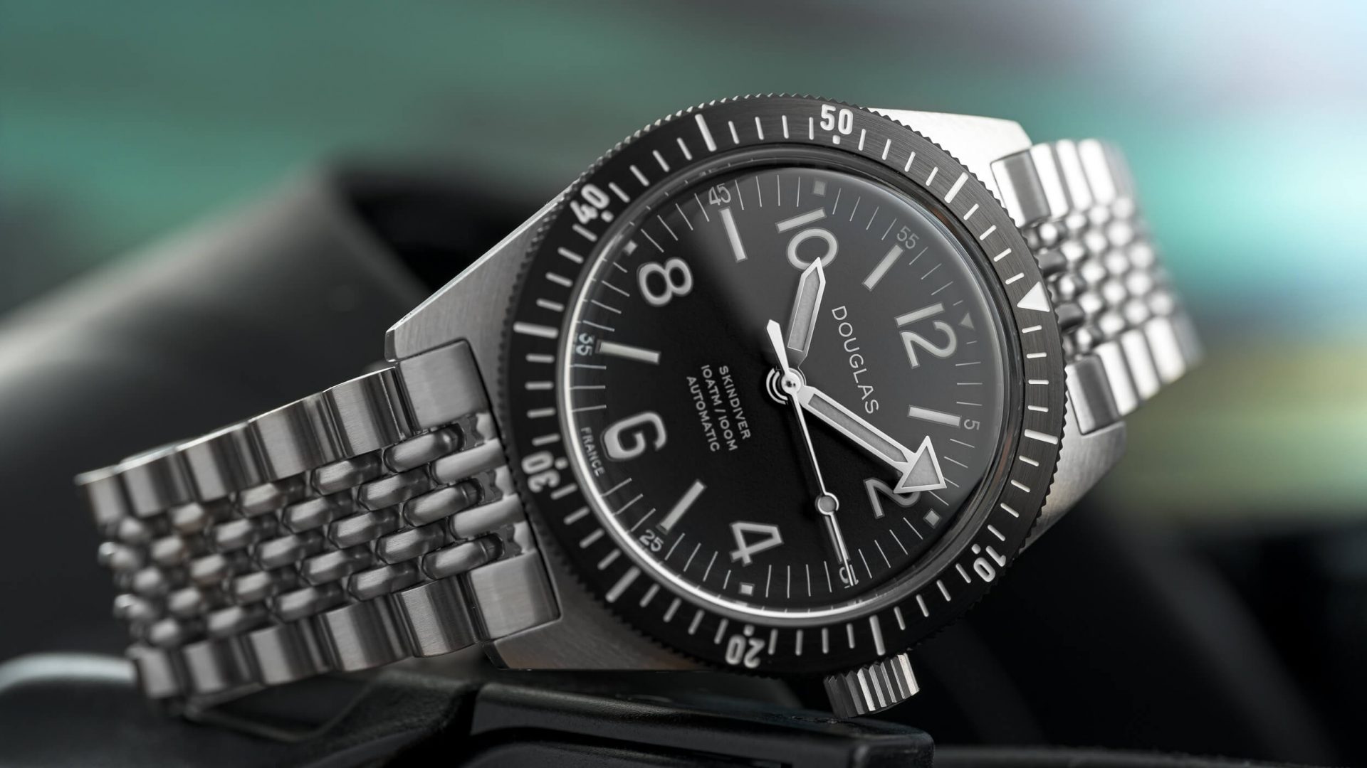 Lorier Neptune Series III 39mm Review - Watch Clicker