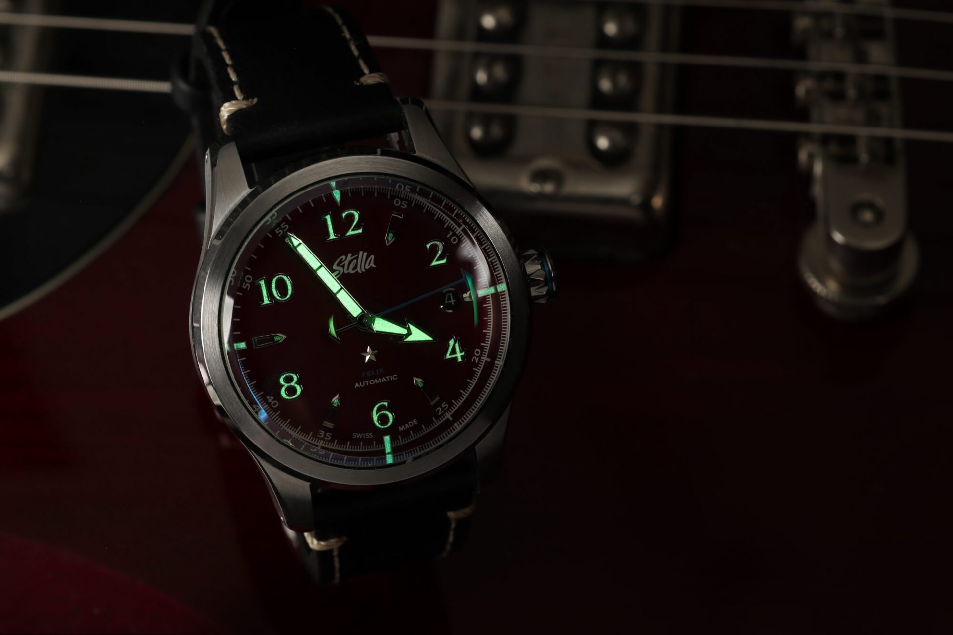 Stella Felix Review 40mm - Watch Clicker