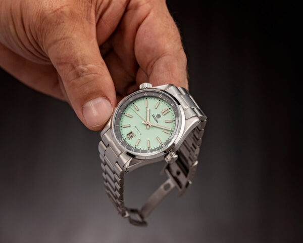 First Look: Traska Commuter 36.5mm - Watch Clicker