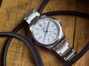 Traska Summiteer 38mm Field Watch Review - Watch Clicker