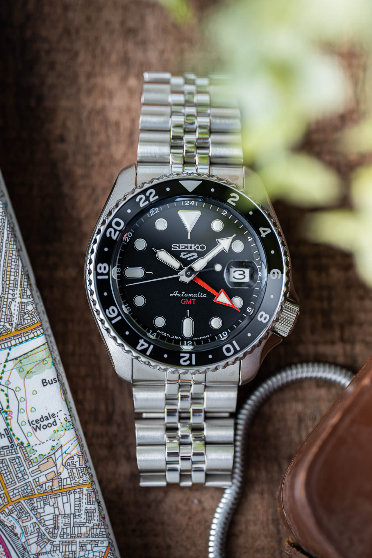 Seiko 5 GMT SSK001 Review - Watch Clicker