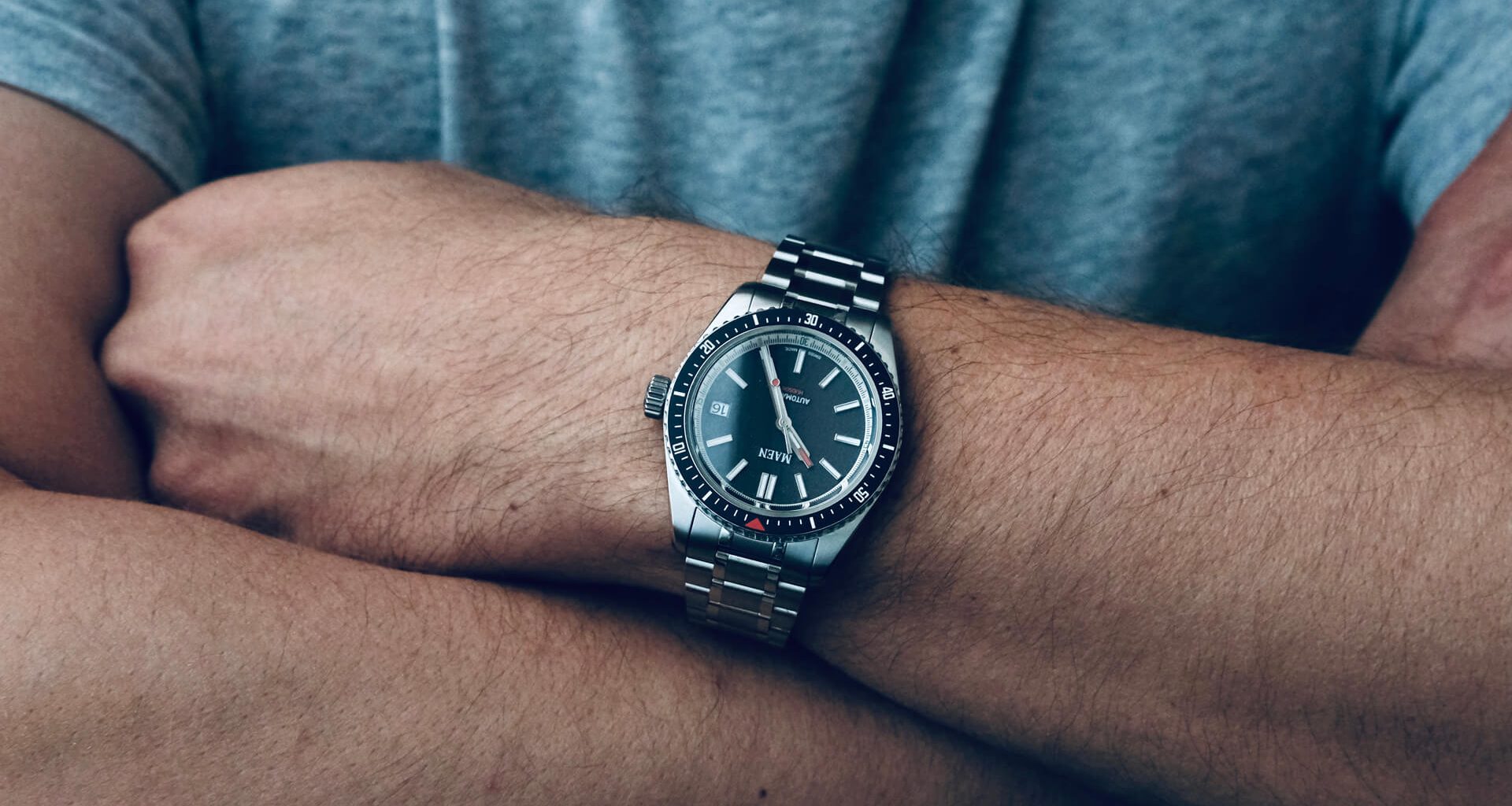 Maen Hudson Mark IV 38mm Review - Watch Clicker