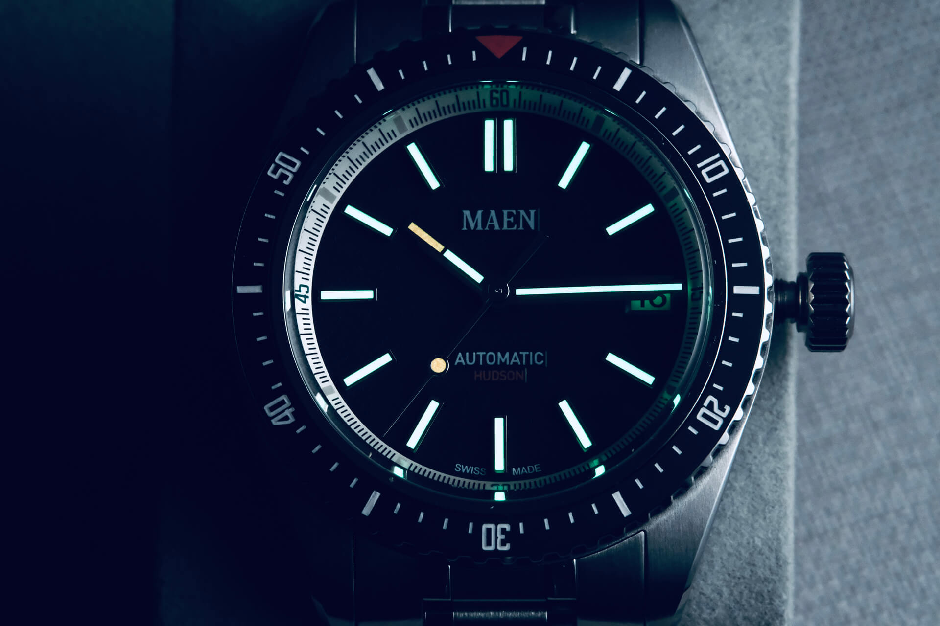 Maen Hudson Mark IV 38mm Review - Watch Clicker