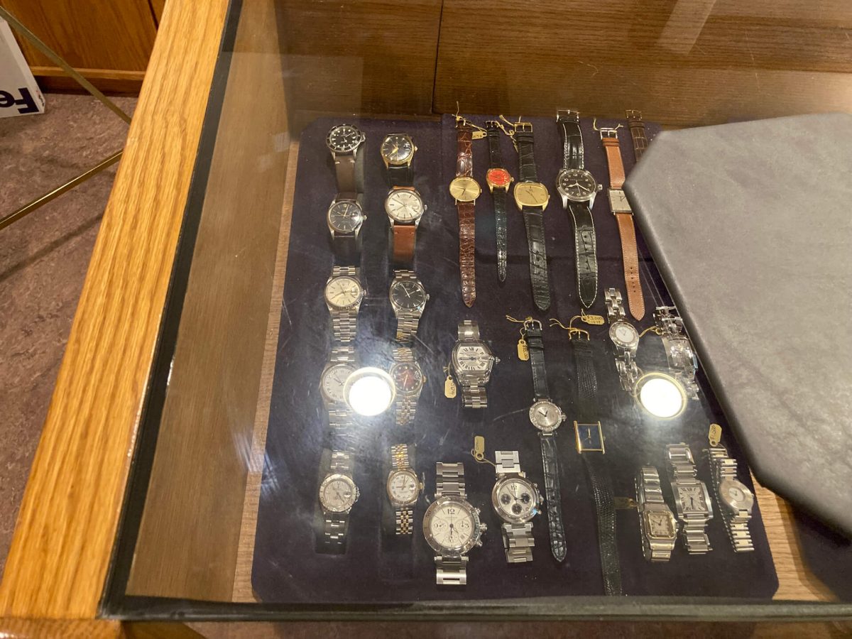 Exploring Vancouver with One Watch - Watch Clicker