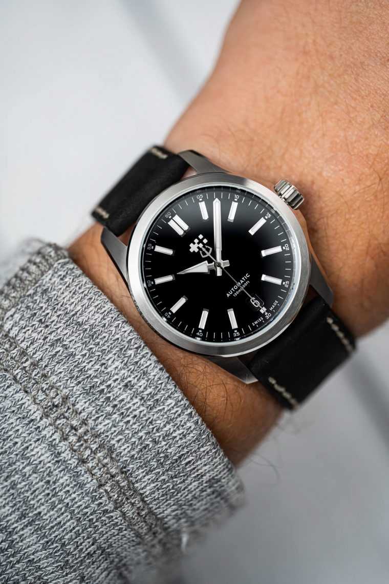 Christopher Ward C63 Sealander Automatic 36mm Review - Watch Clicker