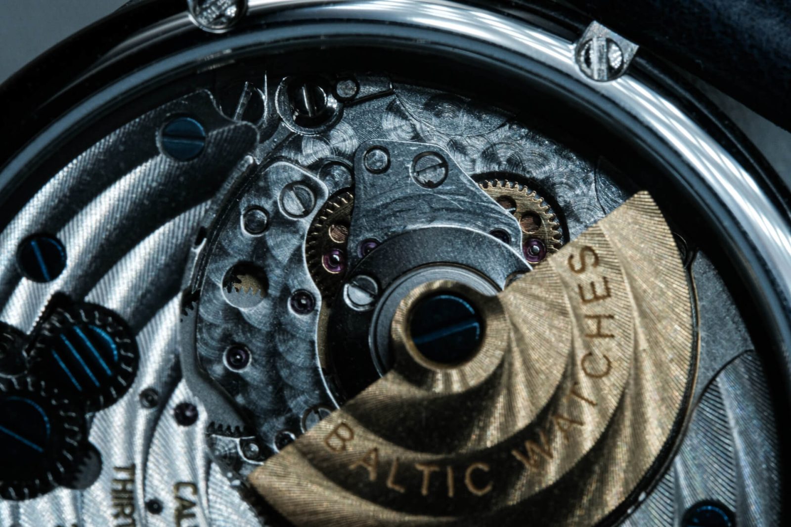 Baltic MR01 Review - Watch Clicker