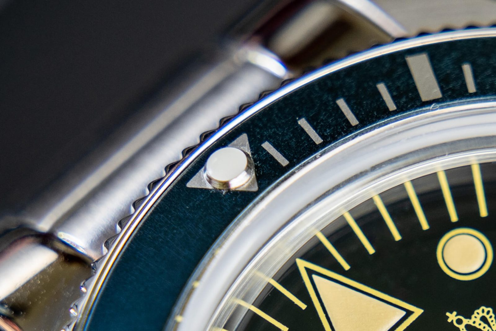 Imperial Royalguard 200 Review - Watch Clicker