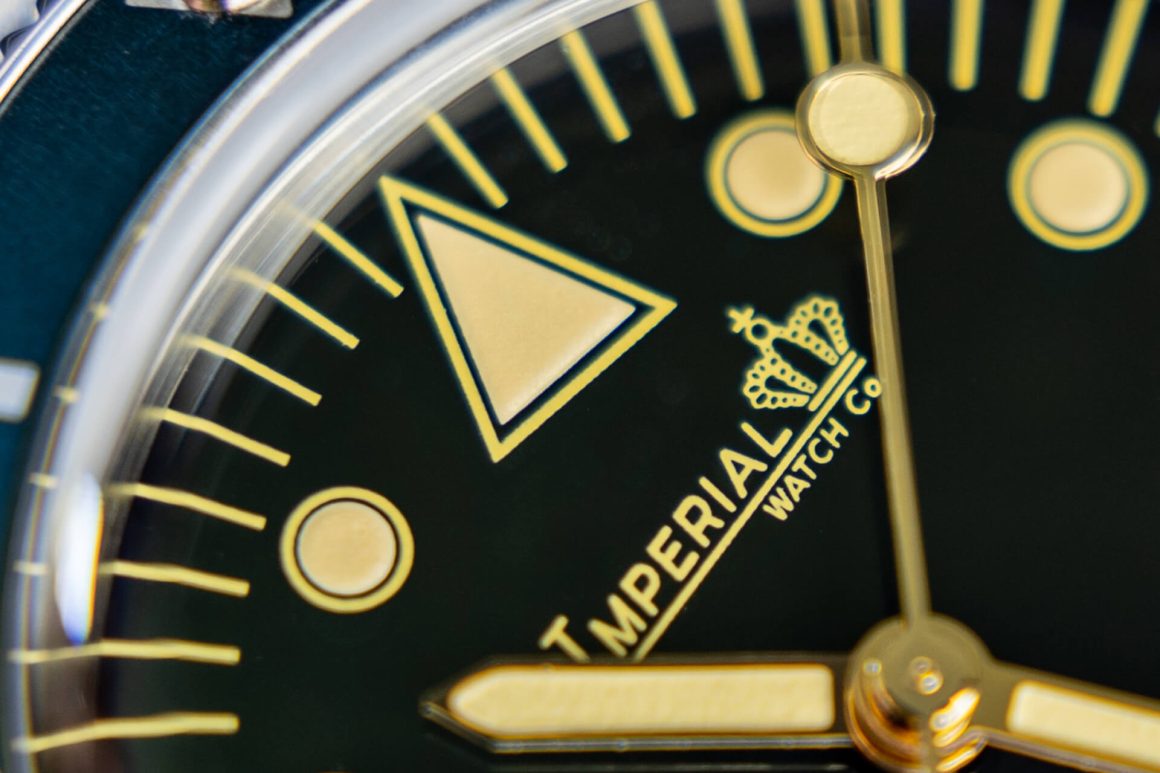 Imperial Royalguard 200 Review - Watch Clicker