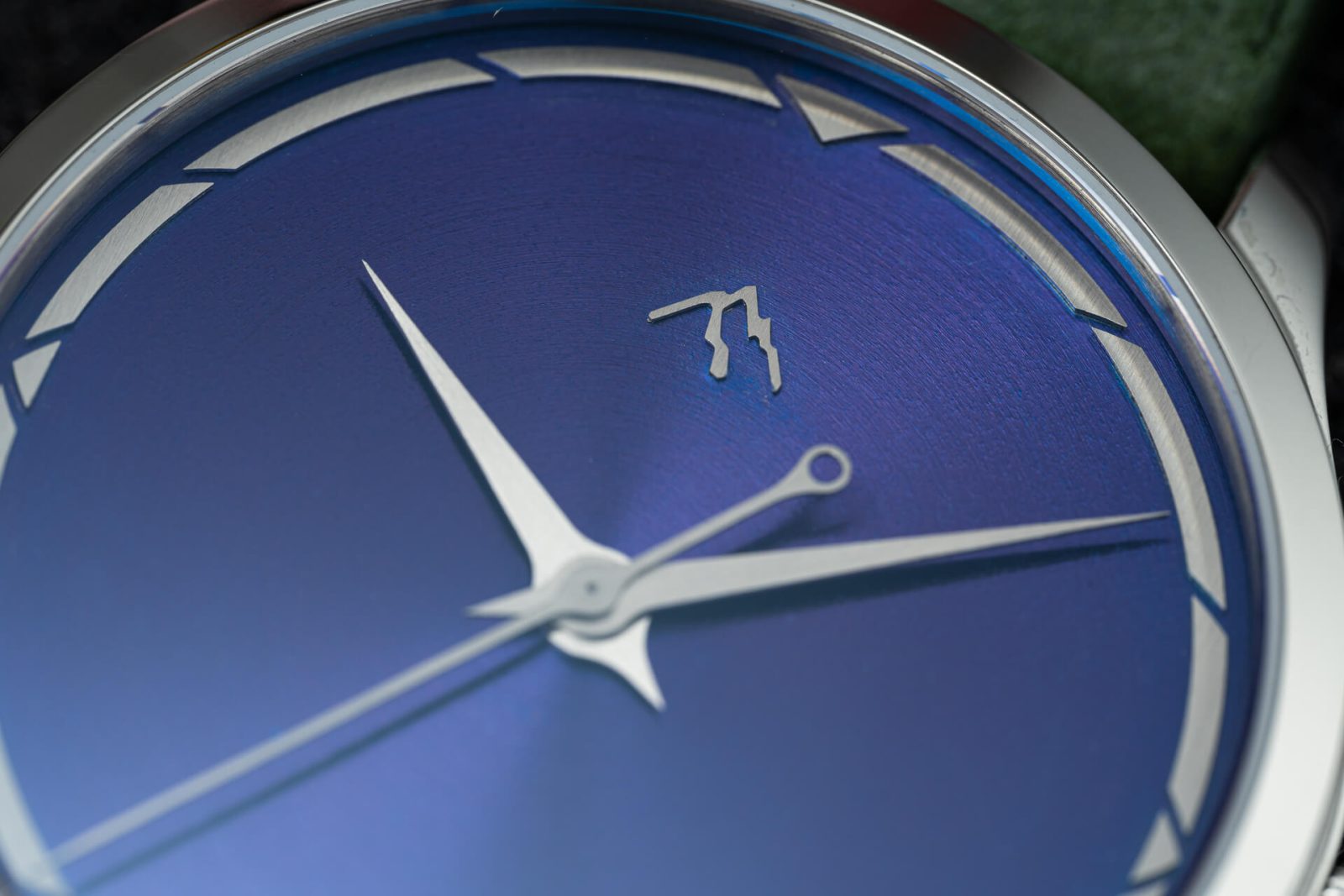 Arcus Exos Traveler 39mm Review - Watch Clicker