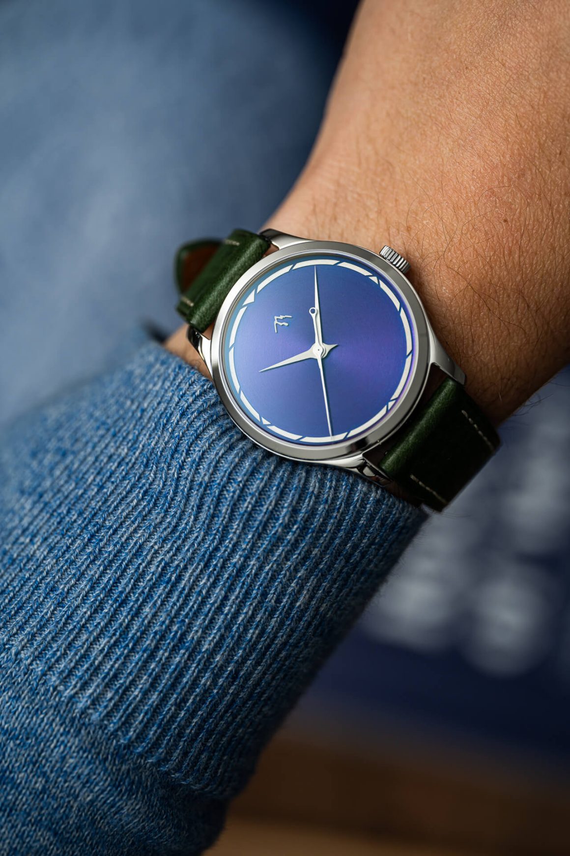 Arcus Exos Traveler 39mm Review - Watch Clicker