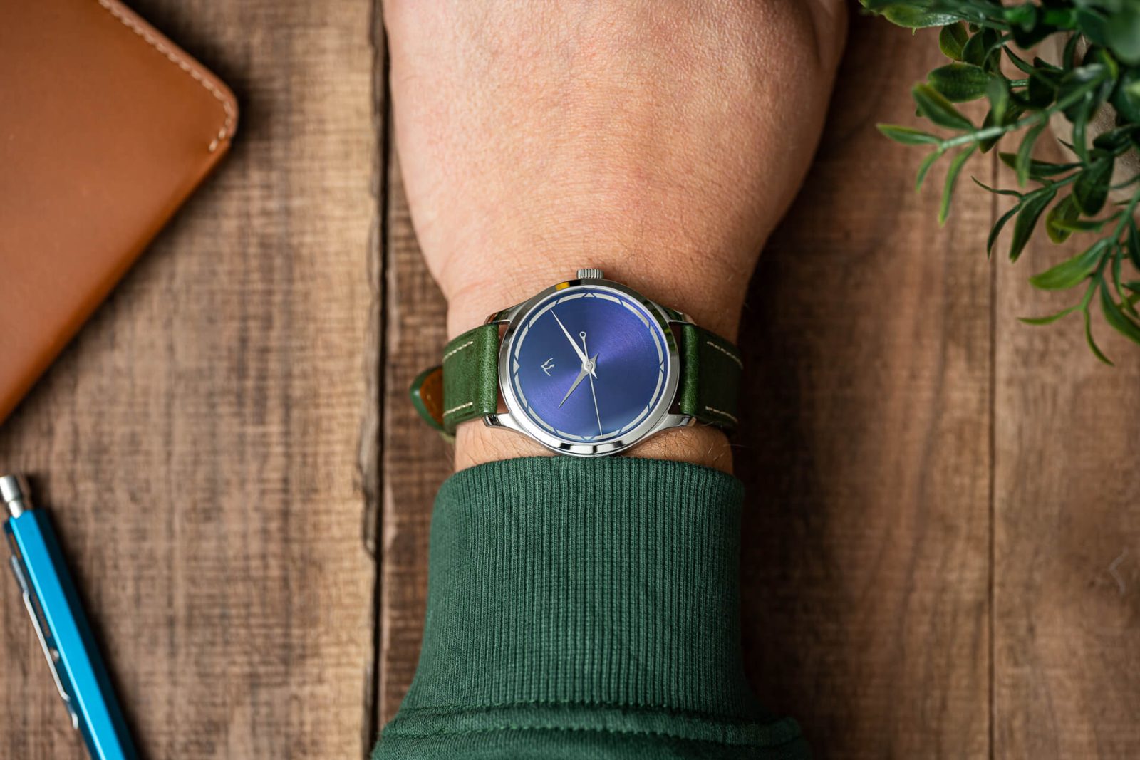 Arcus Exos Traveler 39mm Review - Watch Clicker