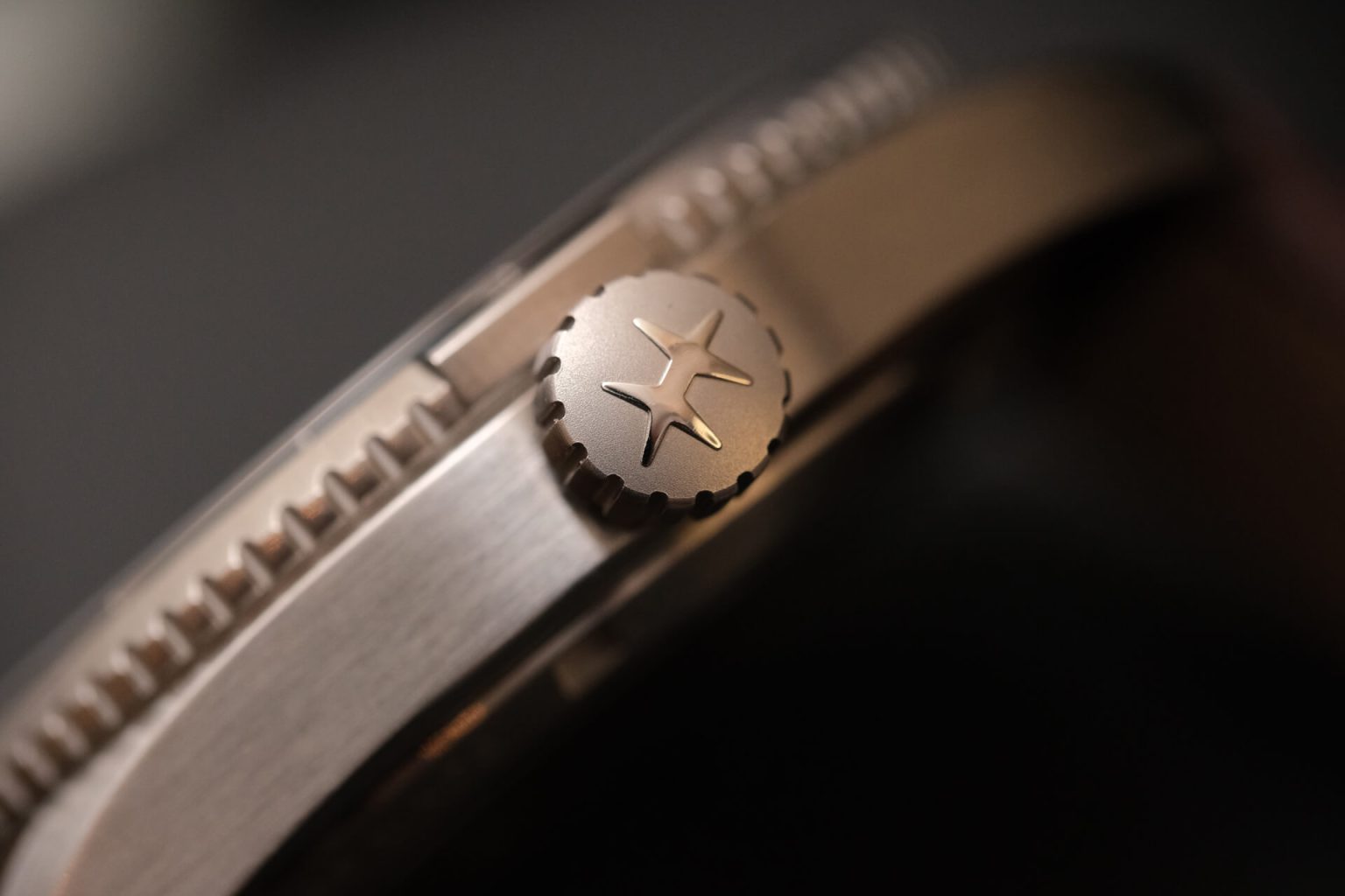 Hamilton Khaki Field Expedition 37/41mm Review - Watch Clicker