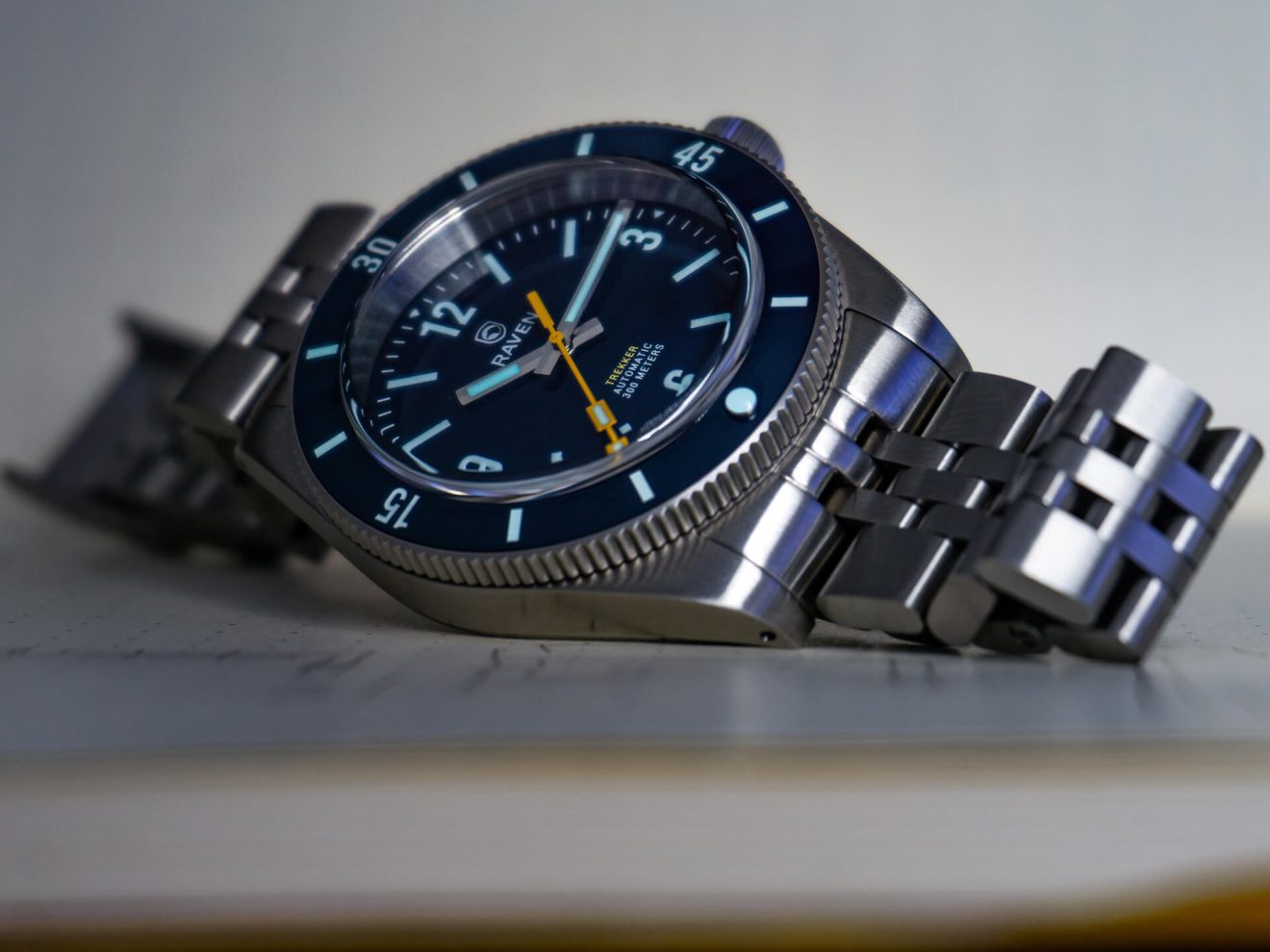 Nodus X Raven Trail Trekker 39mm GMT Review - Watch Clicker